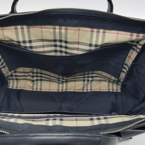 Burberry | Bags | Burberry Authentic Black Leather Bag W Nova Check ...